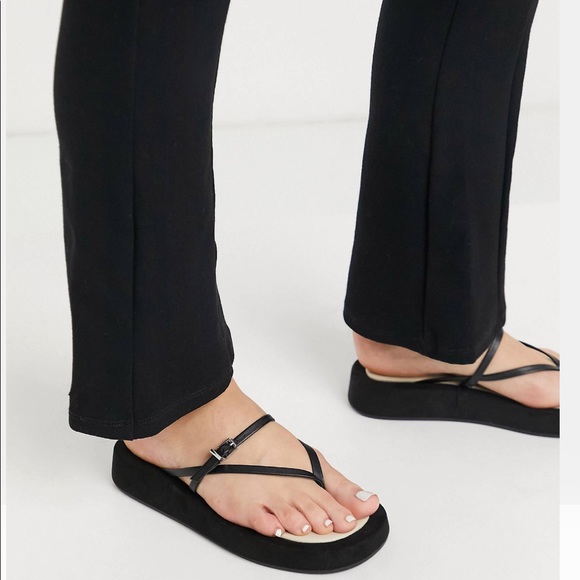ASOS | Shoes | Asos Chunky Flip Flop Sandals In Black | Poshmark